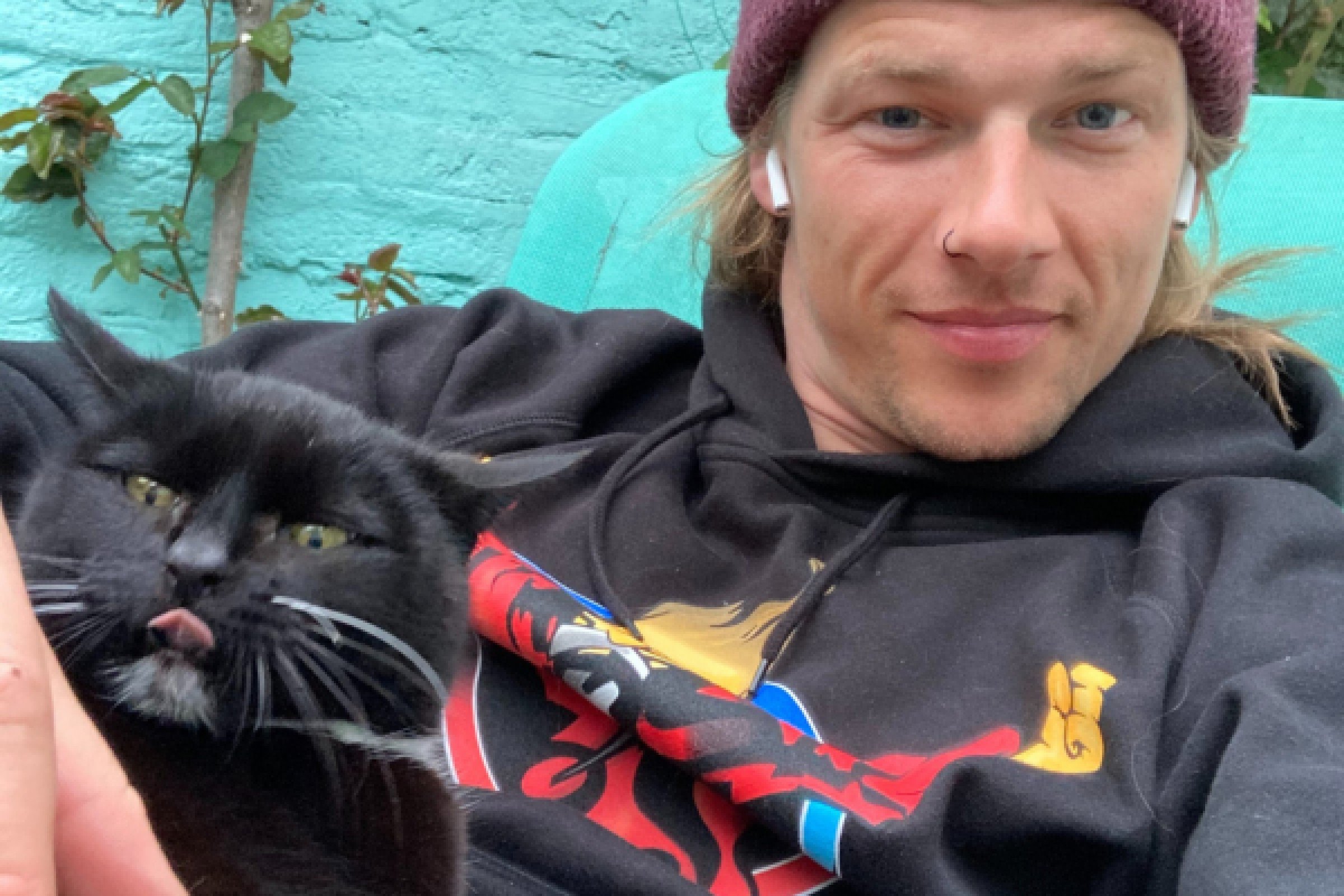 Sander Hoogendoorn over zijn liefde voor kat Kimi - Verhuisdieren.nl